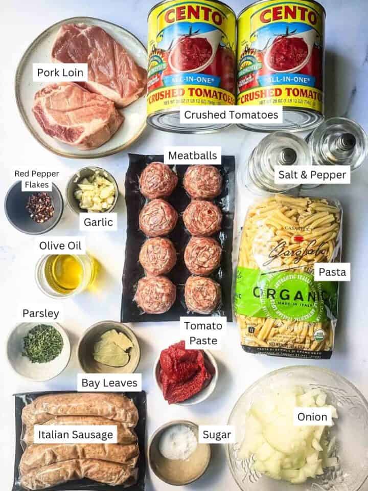 Italian Gravy (Authentic Italian Sunday Tomato Sauce) - Meghan It Up