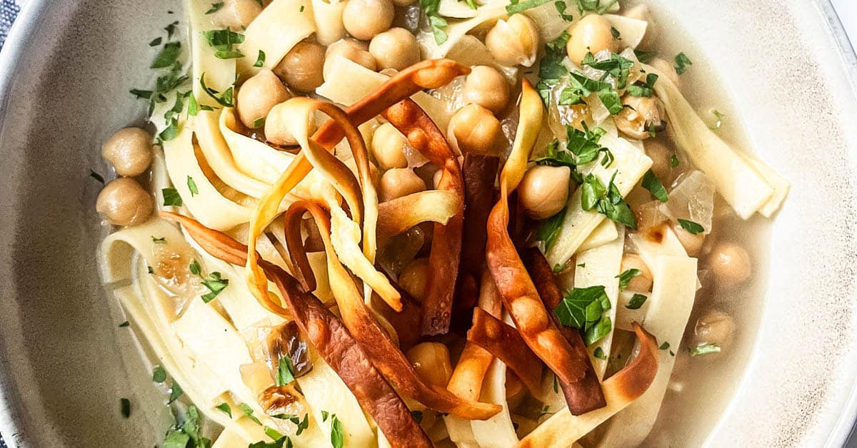 Ciceri e Tria (Pugliese Pasta with Chickpeas) - Meghan It Up