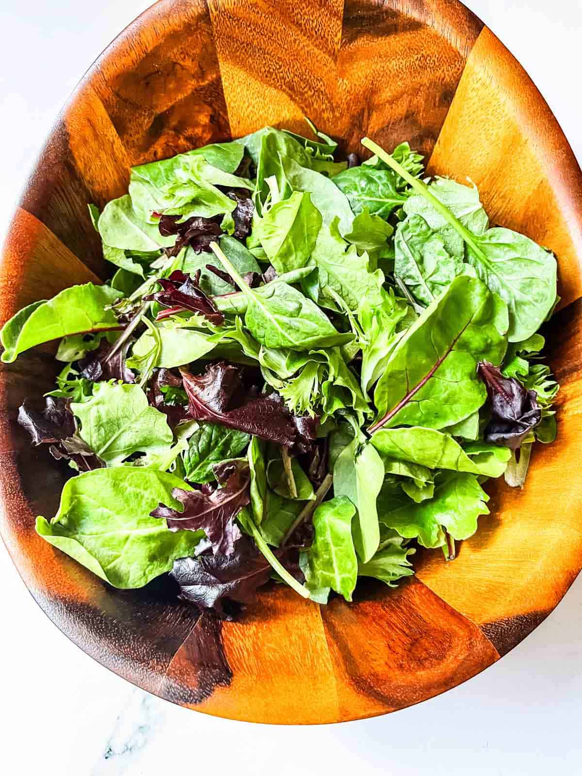 Classic Italian Insalata Mista (Easy Mixed Salad) - Meghan It Up